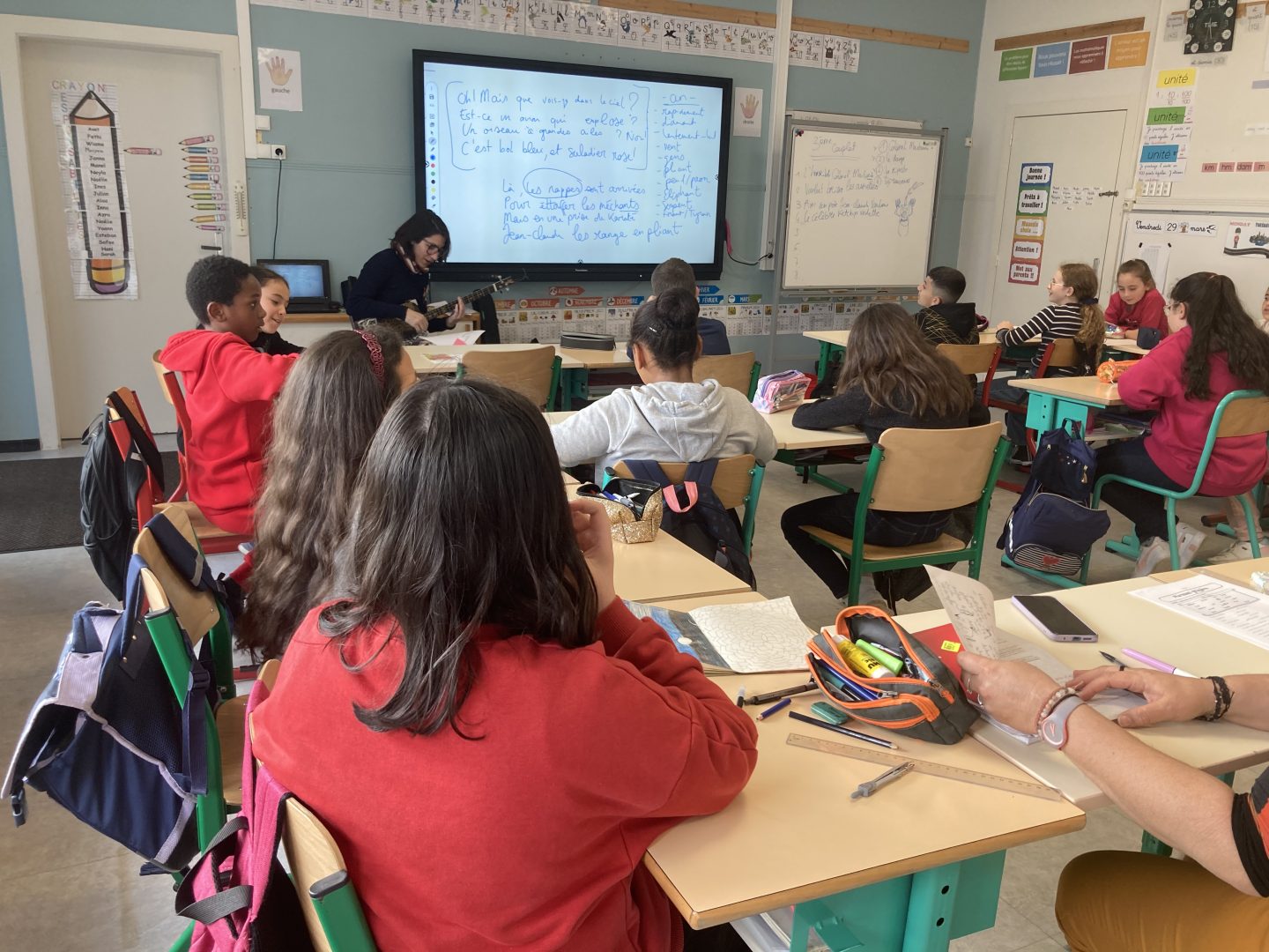 Suite du projet avec l’artiste Nour pour les CM1 – Ecole Primaire Publique du Bois de la Dame